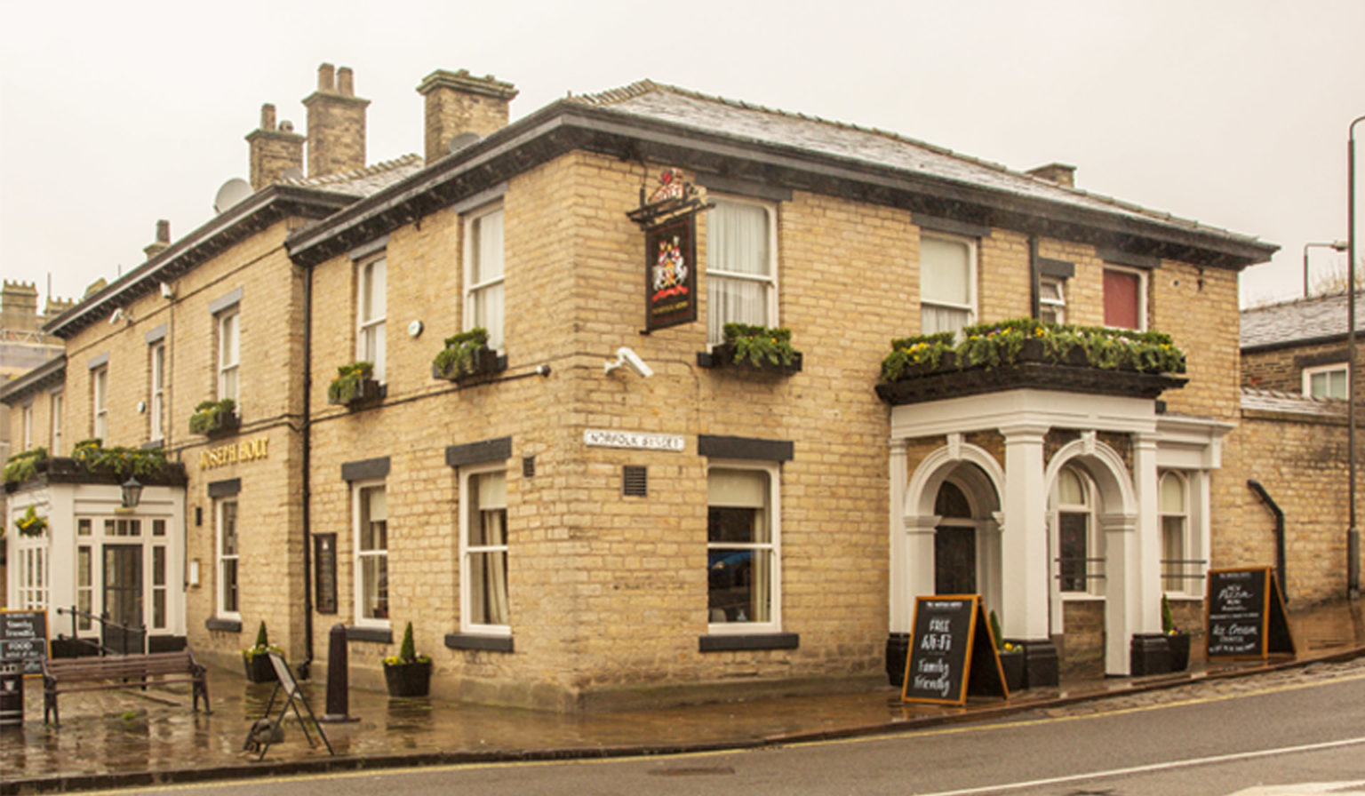 Line Chef, Norfolk Arms - Joseph Holt