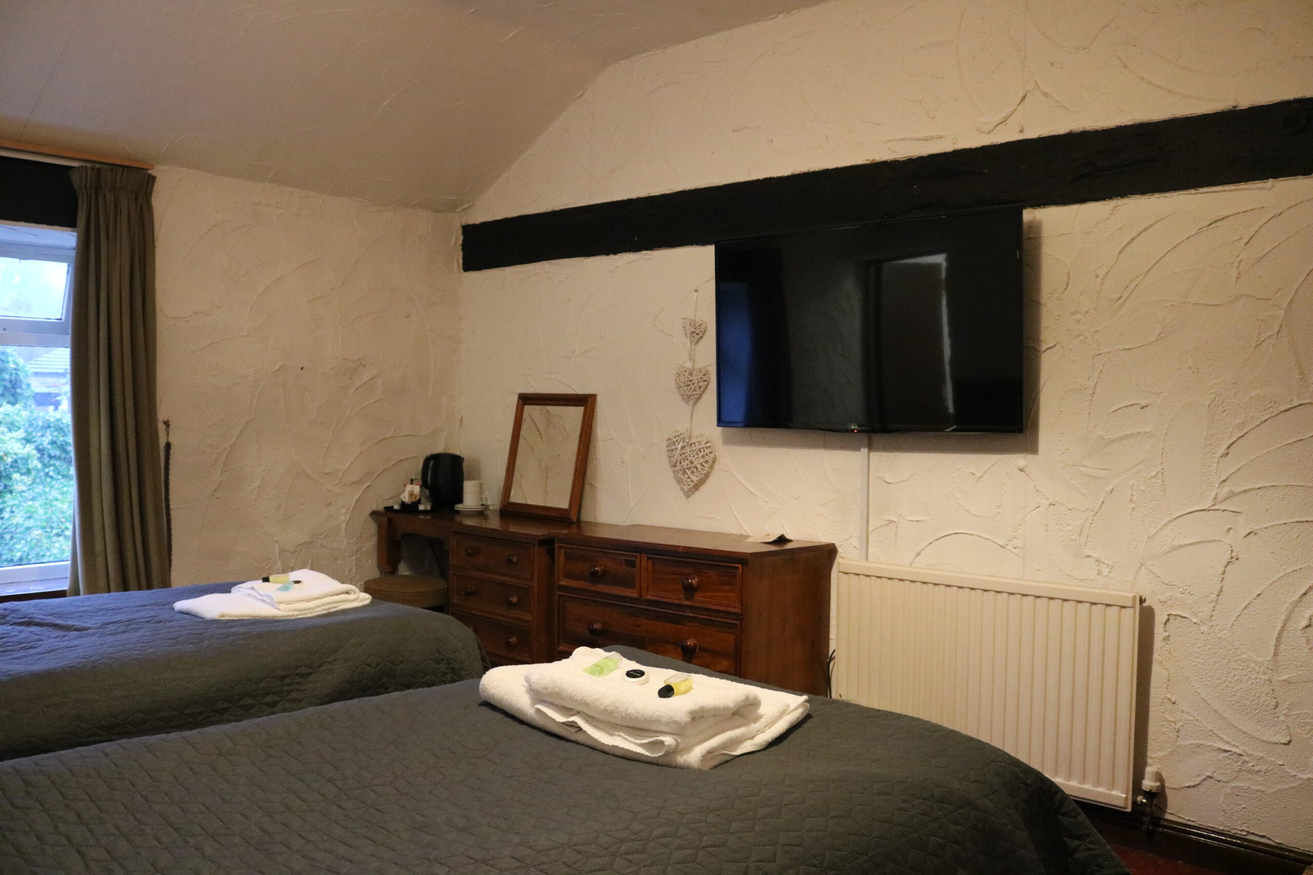 Black Dog, Belmont - Joseph Holt